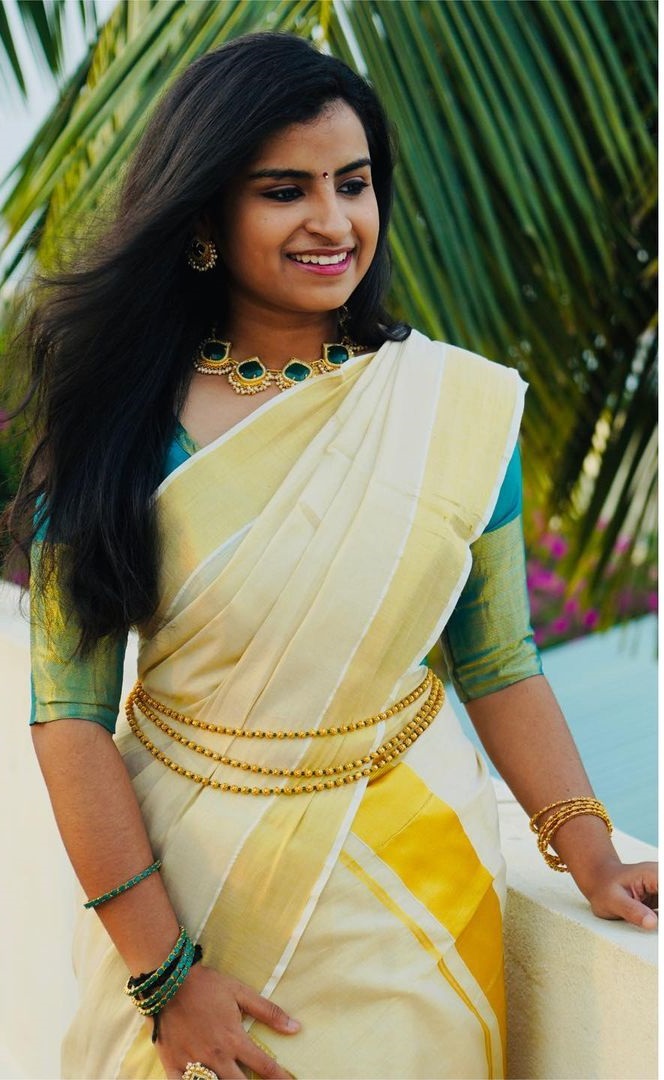 எண்ட மோளே அடிபொழி...! ஷிவாங்கியின் செம்ம க்யூட் புகைப்படங்கள்.! - Seithipunal